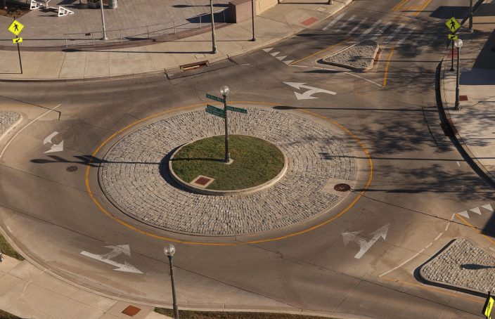 Un rond point, oui ou non? - Culture générale